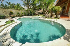 Piscina exterior