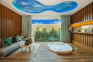 Jacuzzi Suite Double Room | Vista para o jardim