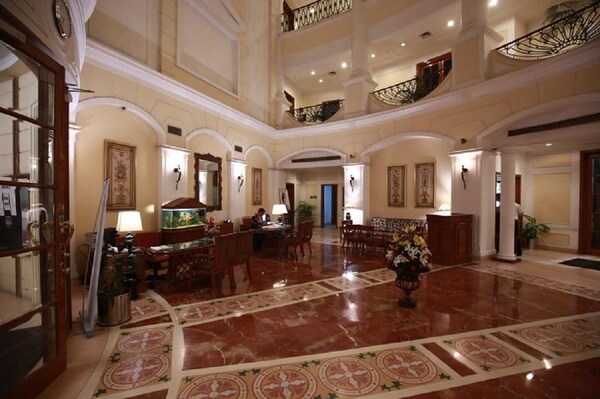 Dlf Club 4 - Gurugram