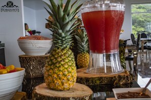 Buffet de pequeno-almoço