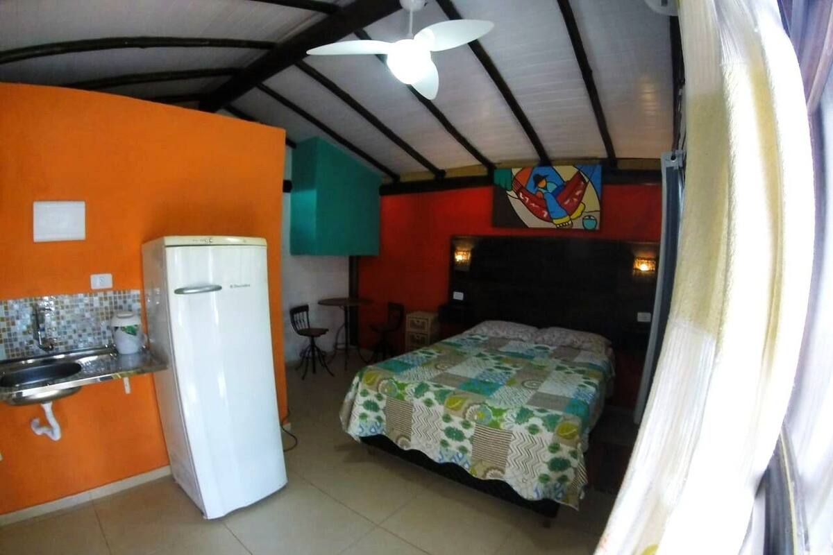 Suite Bangalo | Cortinas/cortinados opacos, ferro/tábua de engomar, Wi-fi grátis 