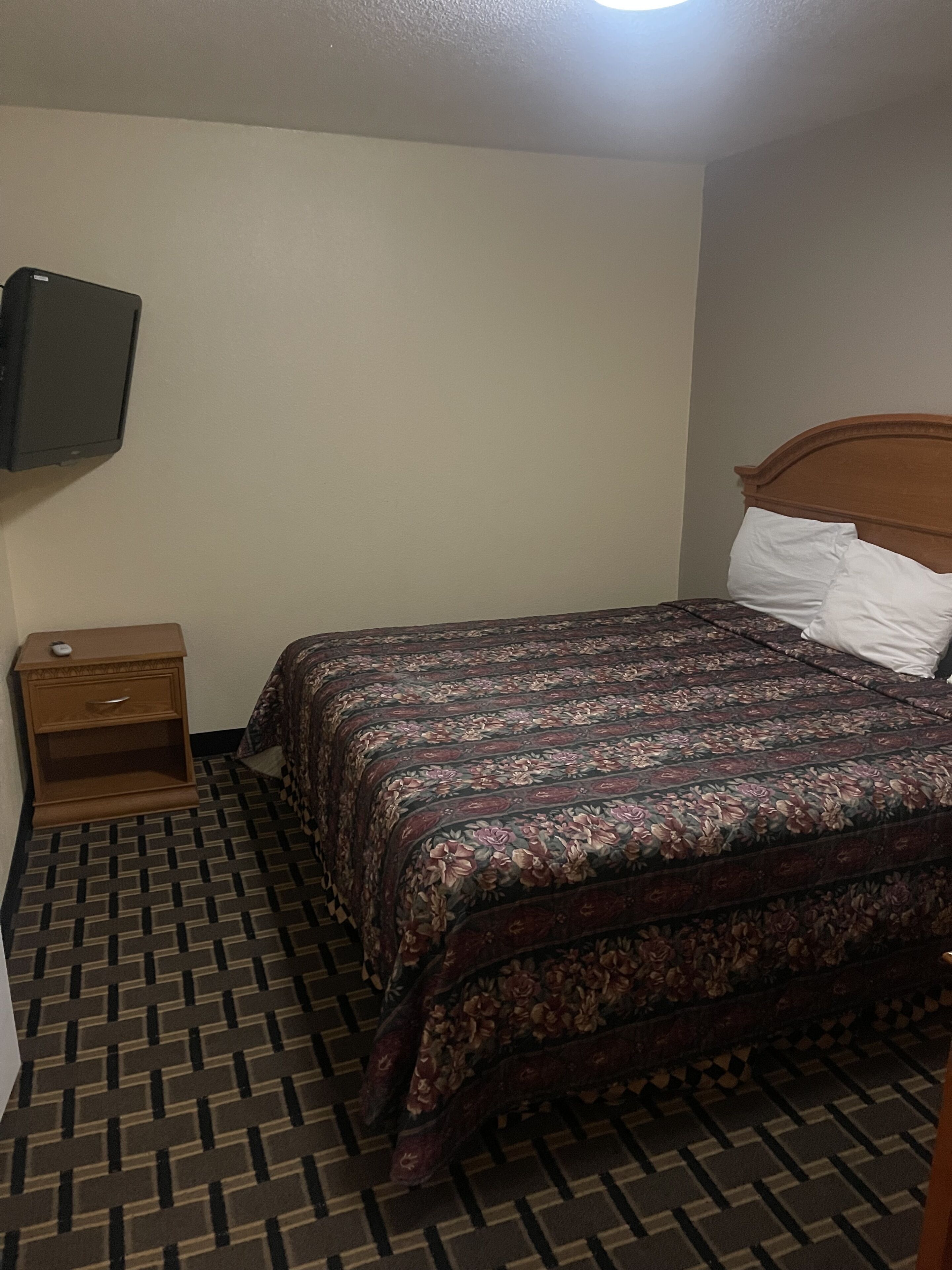 Suite Deluxe, 2 quartos, não fumadores, vista para a piscina | Roupa de alta qualidade, edredões de penas, secretária 