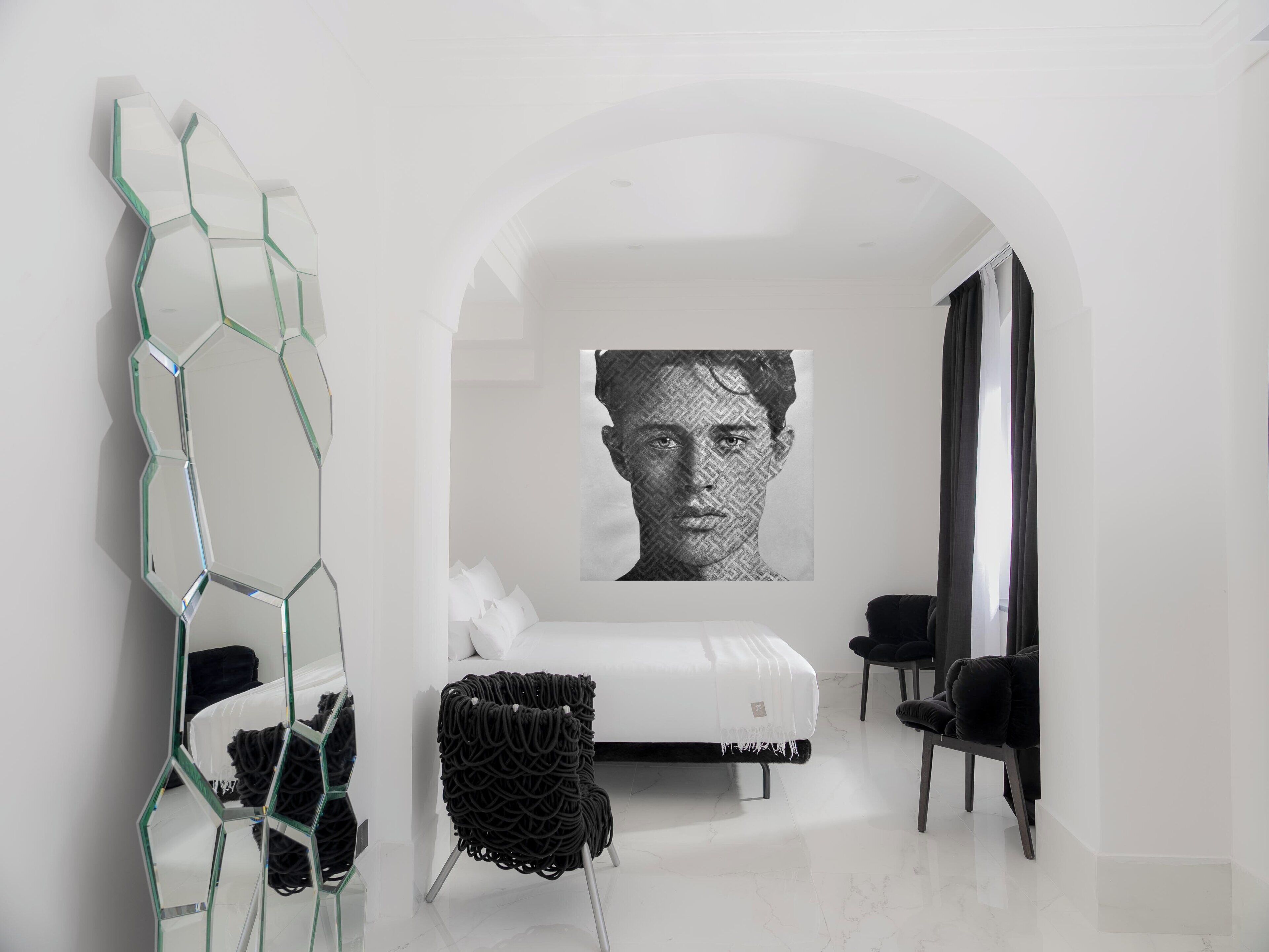 Suite (09 HVF, Touch) | Roupa de alta qualidade, minibar, cofre no quarto, secretária 