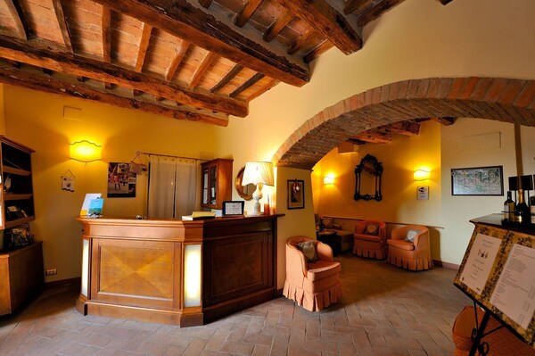 Agrihotel Il Palagetto - Volterra
