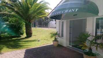 Fachada da propriedade