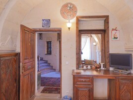 Quarto Twin Standard, 1 quarto | Roupa de alta qualidade, cofre no quarto, com decoração personalizada 