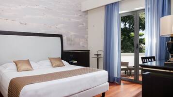 Quarto casal superior | 1 quarto, roupas de cama antialérgicas, edredons de pluma, frigobar