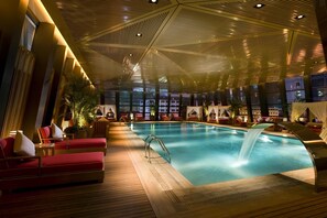 Piscina interior 