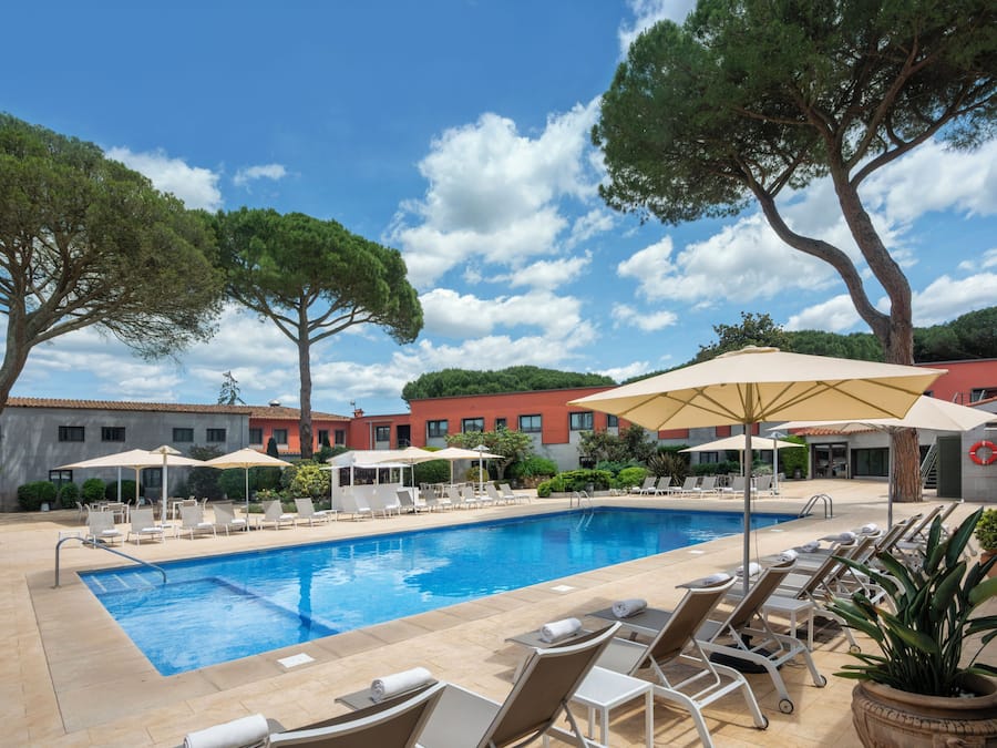 Piscina interior, piscina exterior