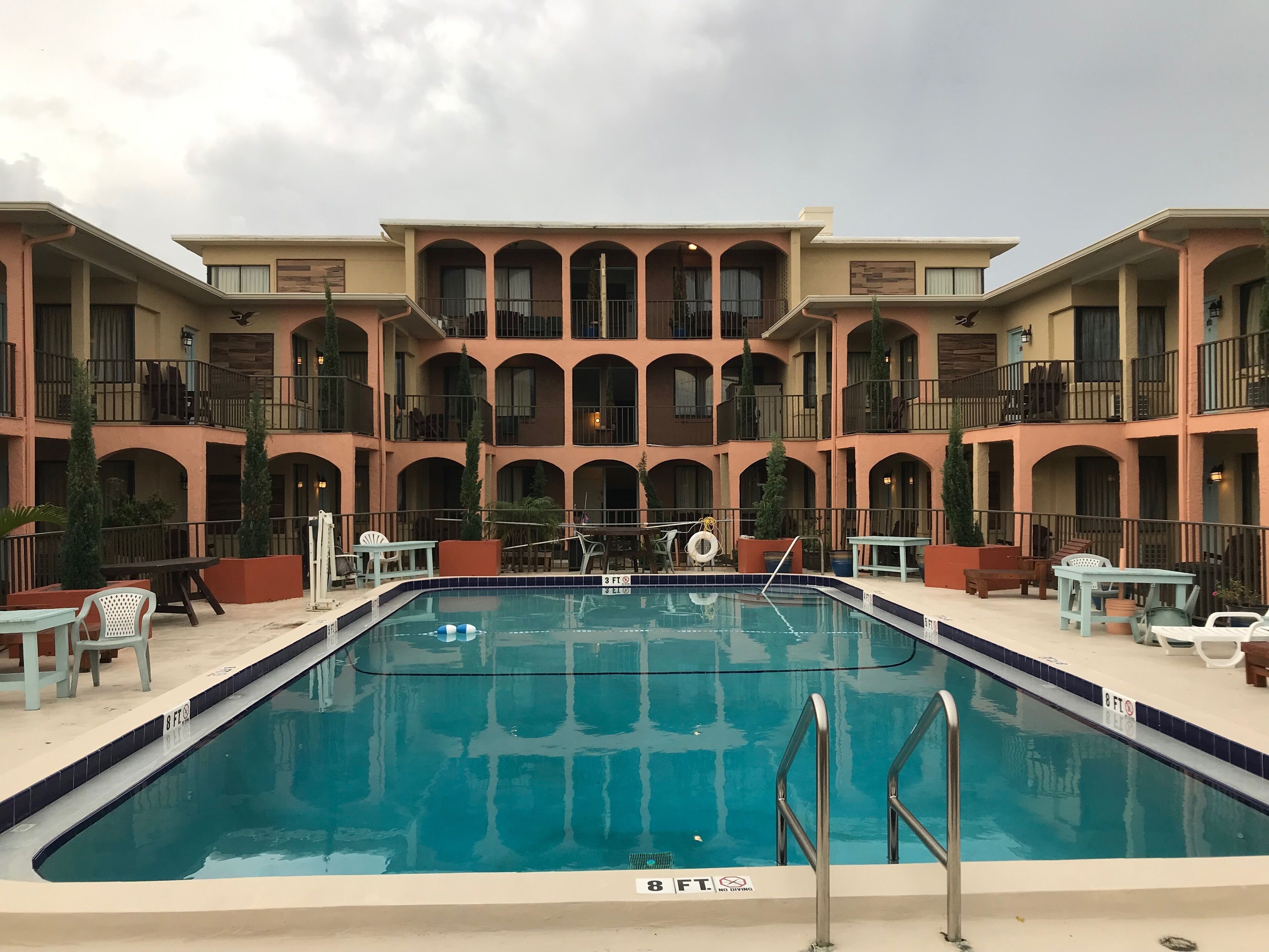 Piscina exterior, da(s) 9:00 à(s) 22:00, espreguiçadeiras 