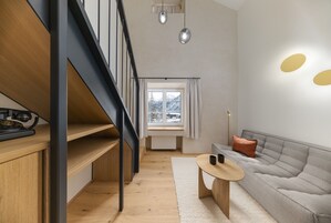 Quarto galeria | Roupas de cama antialérgicas, cofres nos quartos, escrivaninha