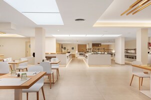 Pequenos-almoços e jantares servidos 