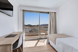 Cofre no quarto, Wi-fi grátis, roupa de cama fornecida