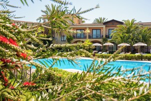 Piscina exterior sazonal 