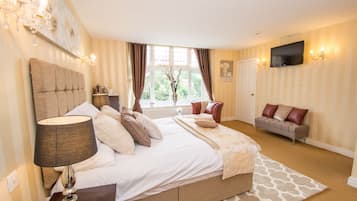 Quarto casal superior | Wi-Fi de cortesia, roupa de cama