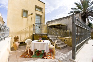 Quarto Duplo Familiar | Terraço/pátio interior