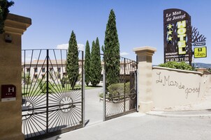 Entrada do alojamento