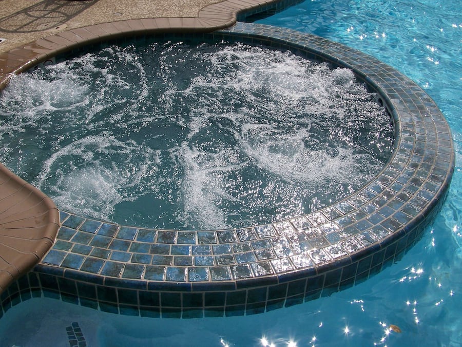 Piscina exterior, da(s) 07:00 à(s) 22:00, guarda-sóis, espreguiçadeiras