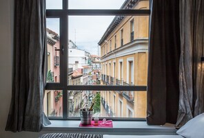 Quarto romântico, 1 cama de casal | Frigobar, cofres nos quartos, escrivaninha, cortinas blackout