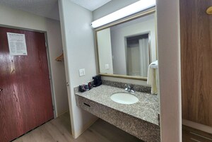 Chuveiro/banheira combinados, produtos de toalete grátis