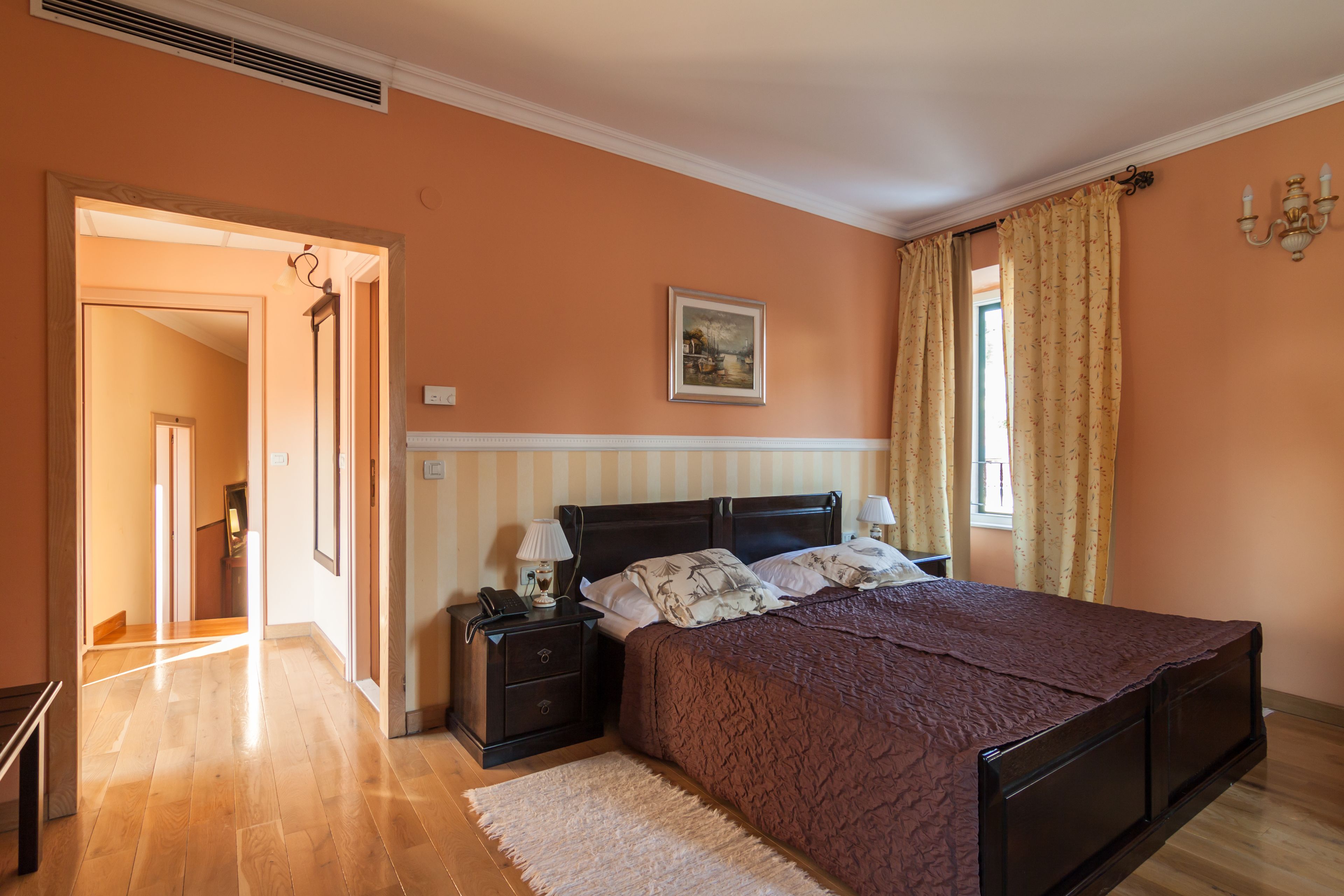 Quarto Duplo ou Twin Deluxe, terraço | Cofre no quarto, secretária, Wi-fi grátis, roupa de cama fornecida 