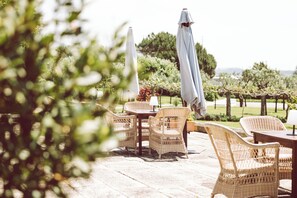 Terrace Suite with Sea View | Terraço/pátio interior
