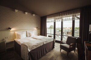 Suíte júnior, terraço | 1 quarto, roupas de cama antialérgicas, frigobar, cofres nos quartos