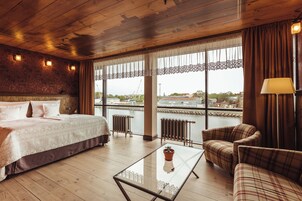 Suíte júnior | 1 quarto, roupas de cama antialérgicas, frigobar, cofres nos quartos