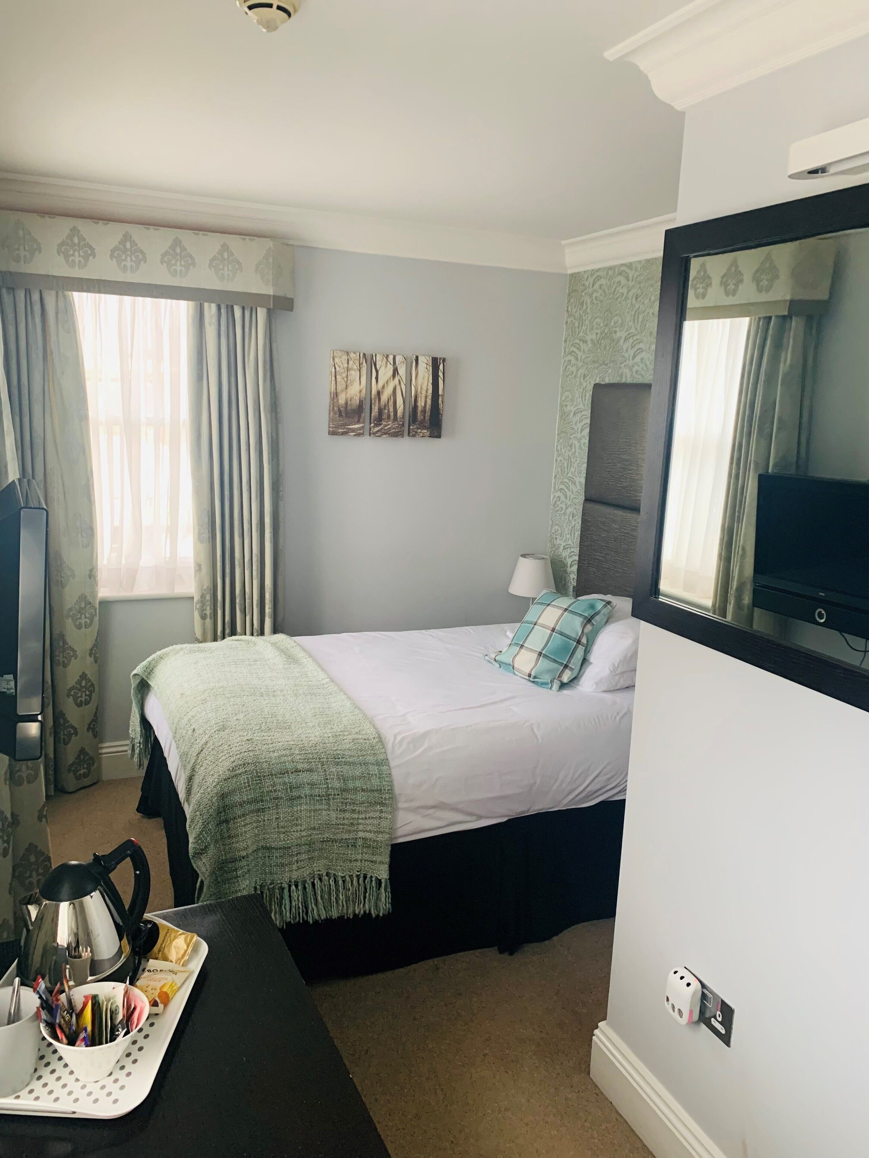 Cathedral Quarter Hotel, Derby: Info, Photos, Reviews | Book at Hotels.com