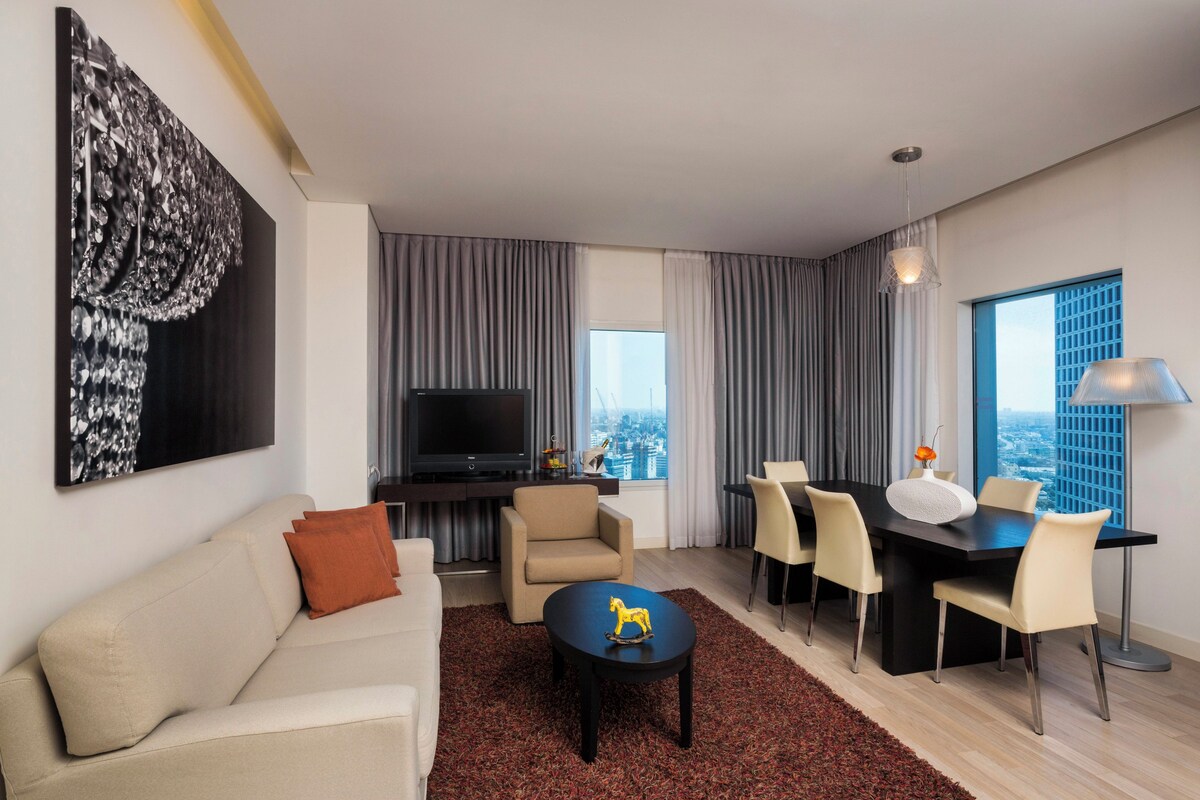 Suite Júnior, 1 cama king-size, Vista para a cidade | Roupa de alta qualidade, camas de colchão pillowtop, minibar 