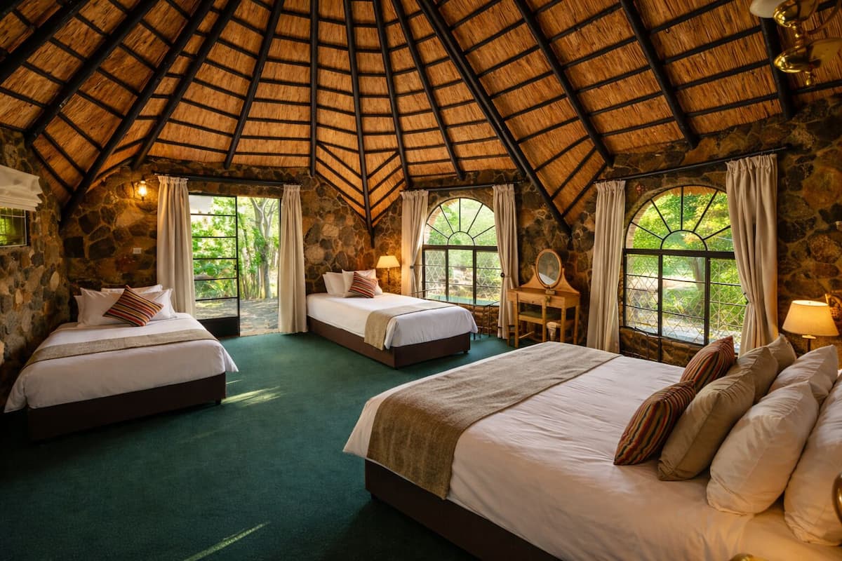 Bangalô família, 1 quarto | Individualmente decorados, individualmente mobiliados, escrivaninha