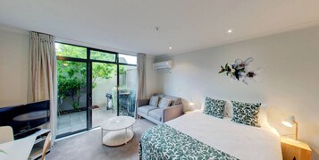 Suite Familiar, banheira de hidromassagem | Roupa de alta qualidade, quartos insonorizados, ferro/tábua de engomar 