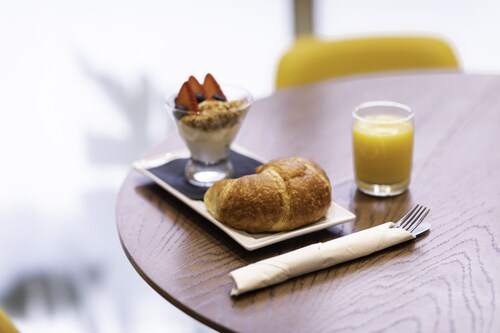 voco Times Square South New York, an IHG Hotel Reviews, Deals & Photos ...