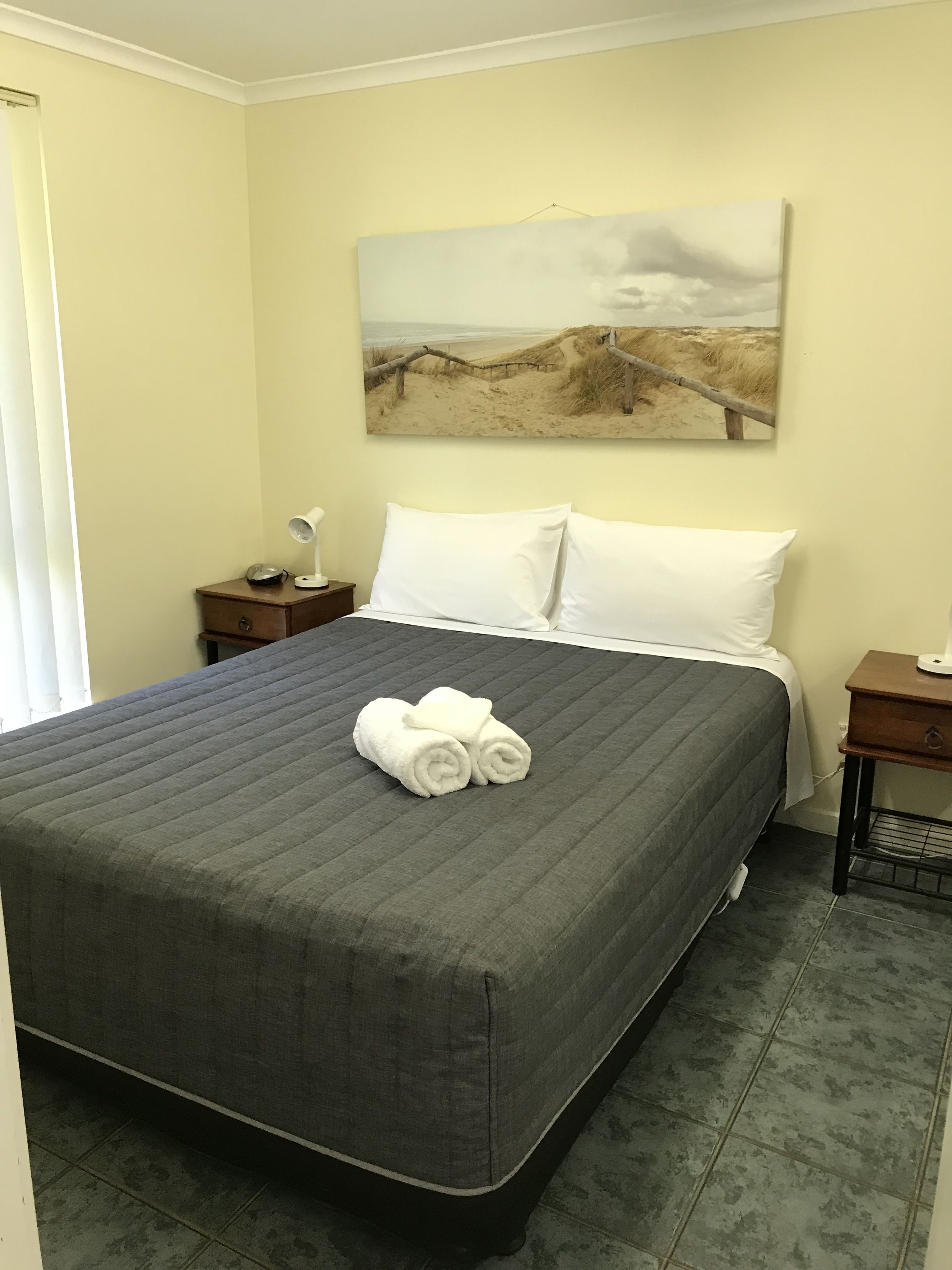 Robetown Motor Inn & Apartments in Robe: Find Hotel Reviews, Rooms, and ...
