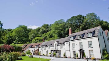 Fachada da propriedade