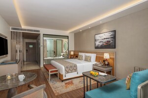 Quarto Deluxe, 1 cama king-size | Lençóis de algodão egípcio, roupa de alta qualidade, minibar 