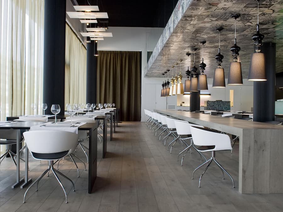 Pequenos-almoços, almoços e jantares servidos