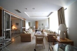 Lounge no hall