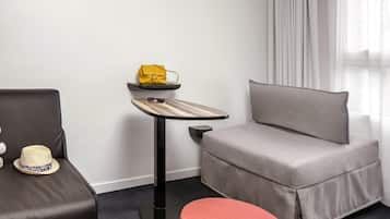 Camas Select Comfort, individualmente mobiliados, escrivaninha
