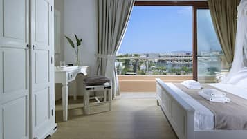 Quarto Duplo Superior, vista para o mar | Ferro/tábua de engomar, Wi-fi grátis