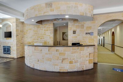 Comfort Suites