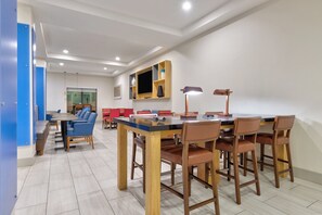 Café da manhã grátis