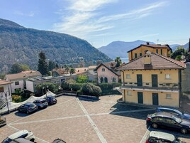 Estacionamento sem assistência (pago) (EUR 20 por dia) 