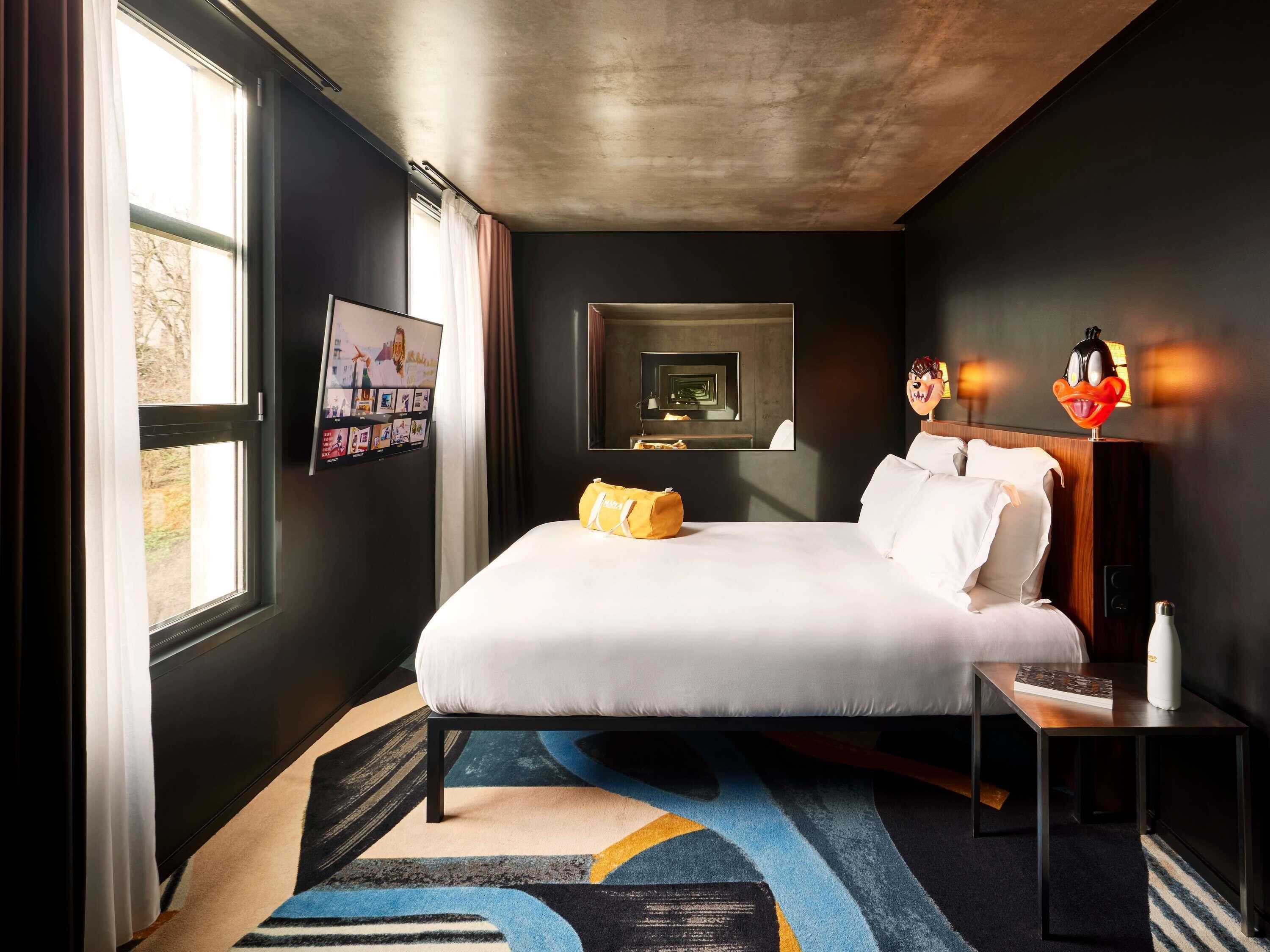 Roupas de cama premium, cofres nos quartos, individualmente decorados