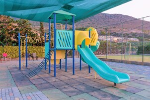 Área de recreio para crianças (ao ar livre)