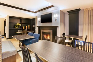 Café da manhã com buffet grátis todos os dias