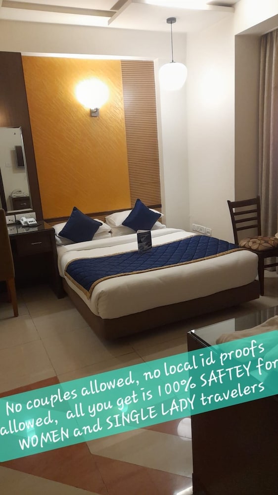 Silicrest Hotel - Bangalore