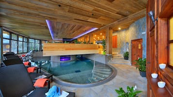 Piscina interior, piscina exterior