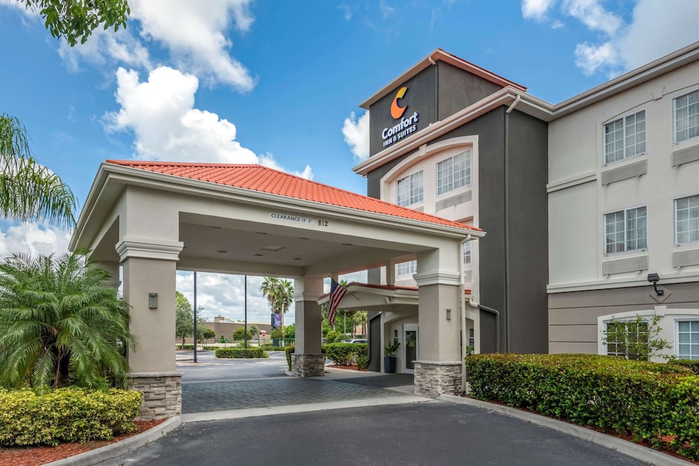 Comfort Inn & Suites - Punta Gorda, FL