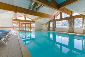 Piscina interior 